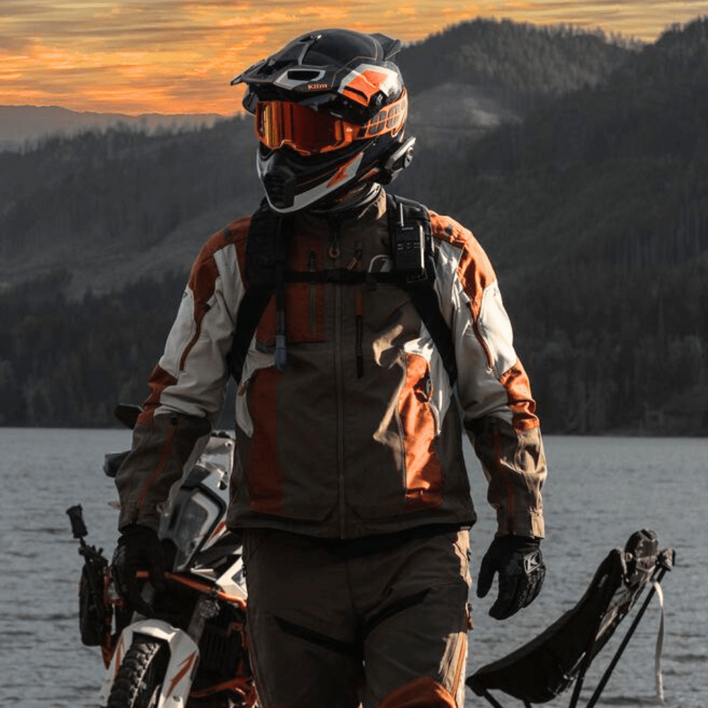 Oxbow Renegade X Two-Way Radio with Bluetooth – C3 Powersports